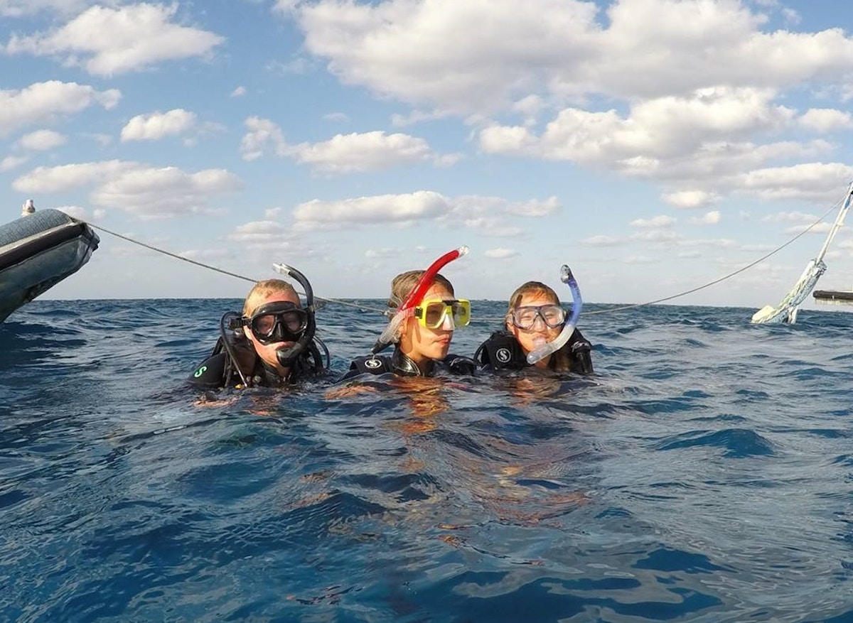 Great Barrier Reef Conservation Volunteer Program | IVHQ