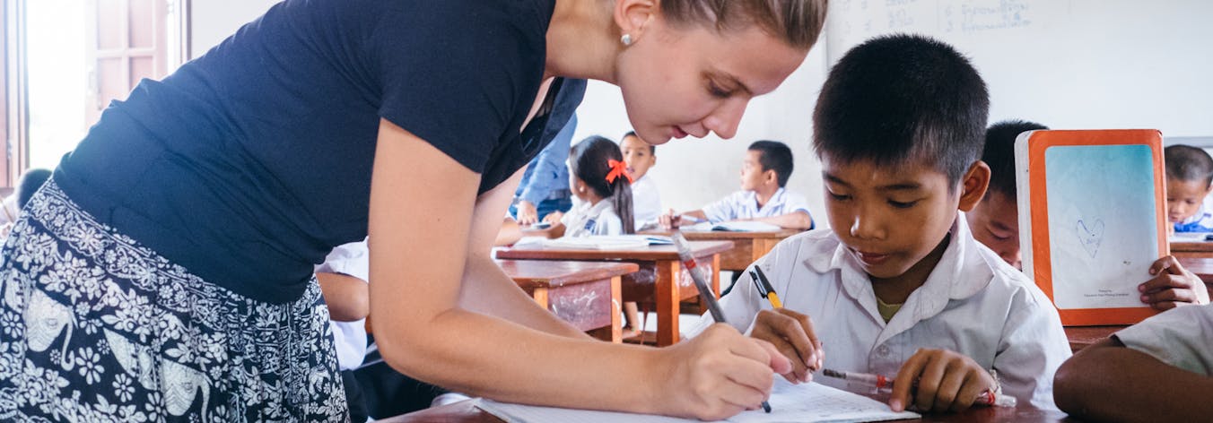 Volunteer Teaching Abroad | #1 Rated Projects & Lowest Fees