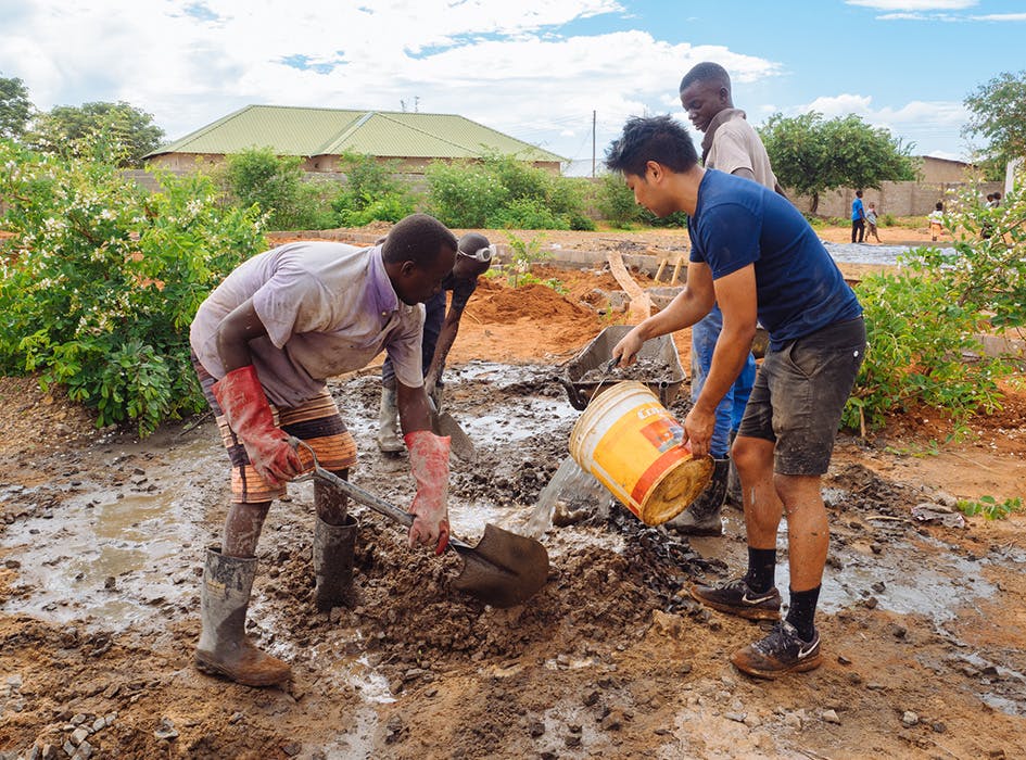 Construction & Renovation Volunteer Program in Zambia | IVHQ